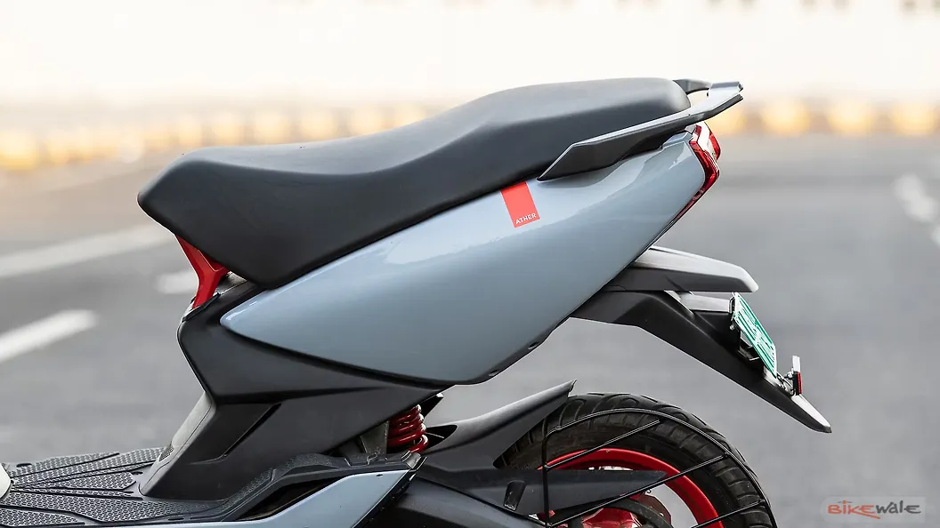 Ather 450X Gen 3 Left Side Body Panel Image – BikeWale