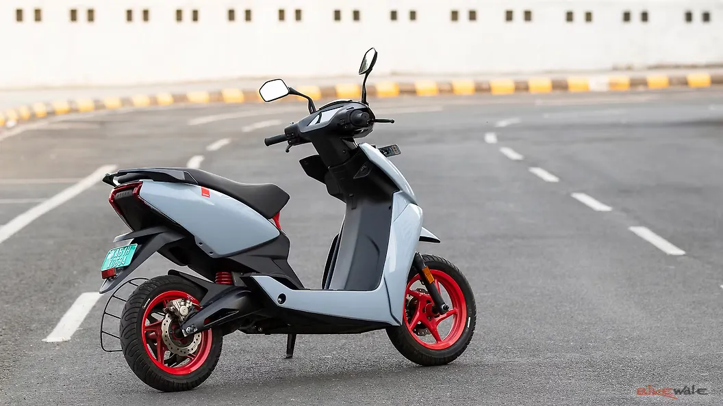 Ather 450X Gen 3 Right Side View Image – BikeWale