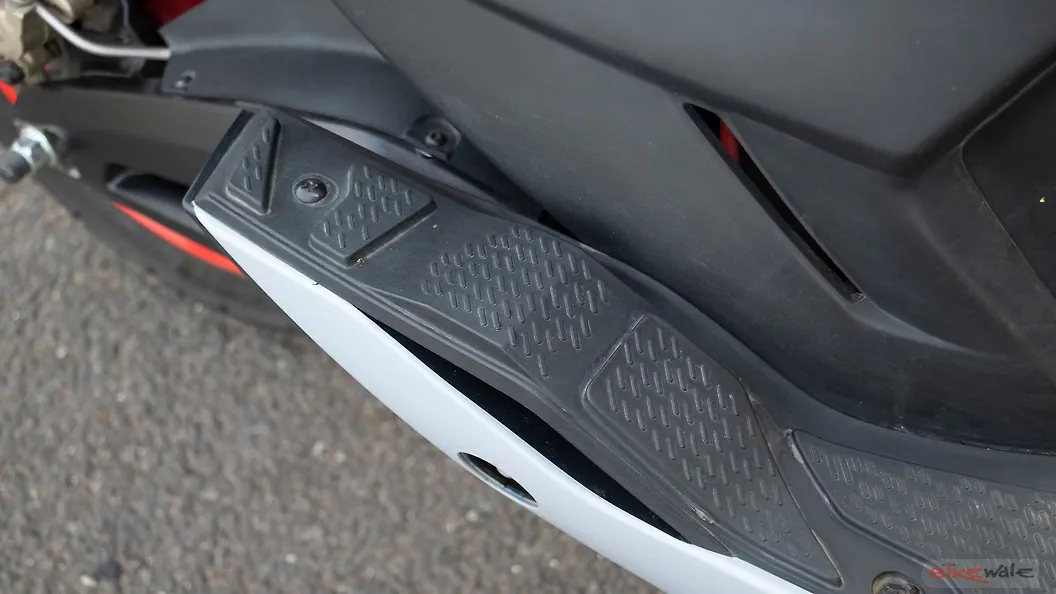 Ather 450X Gen 3 Side Stand Image – BikeWale