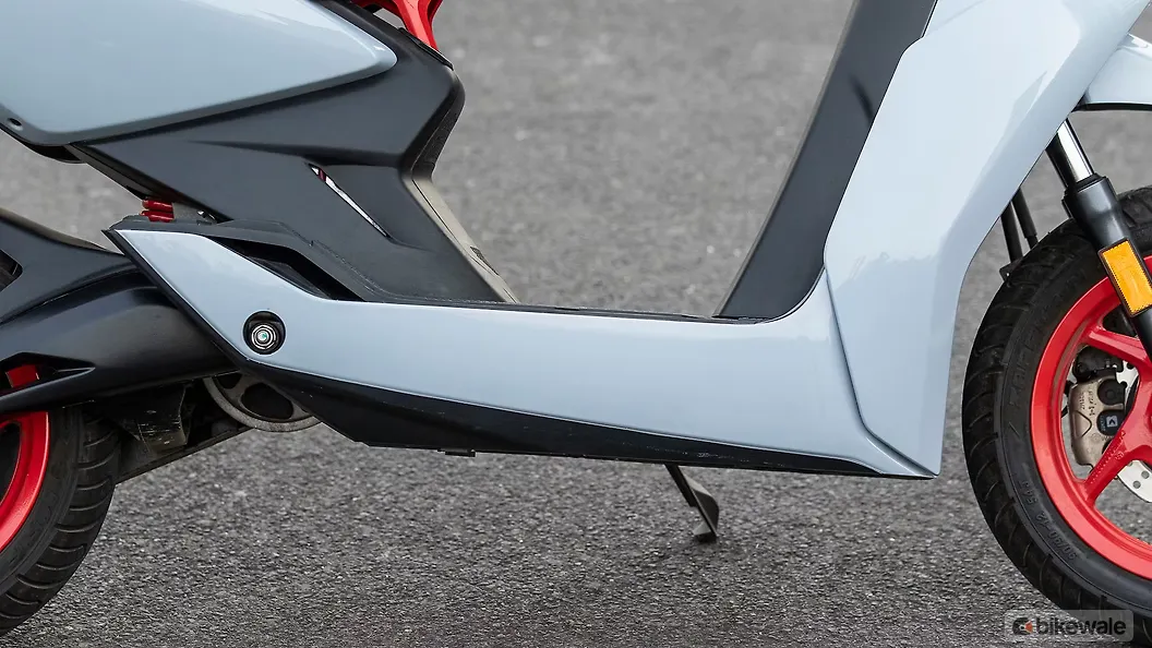 Ather 450X Side Stand Image – BikeWale