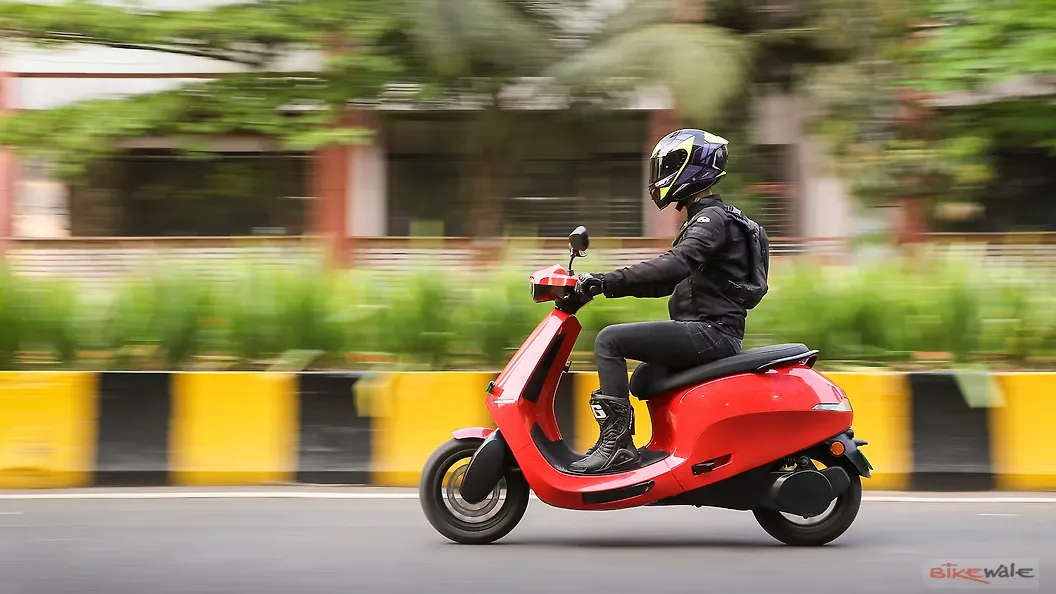 OLA S1 Pro Left Side View Image – BikeWale