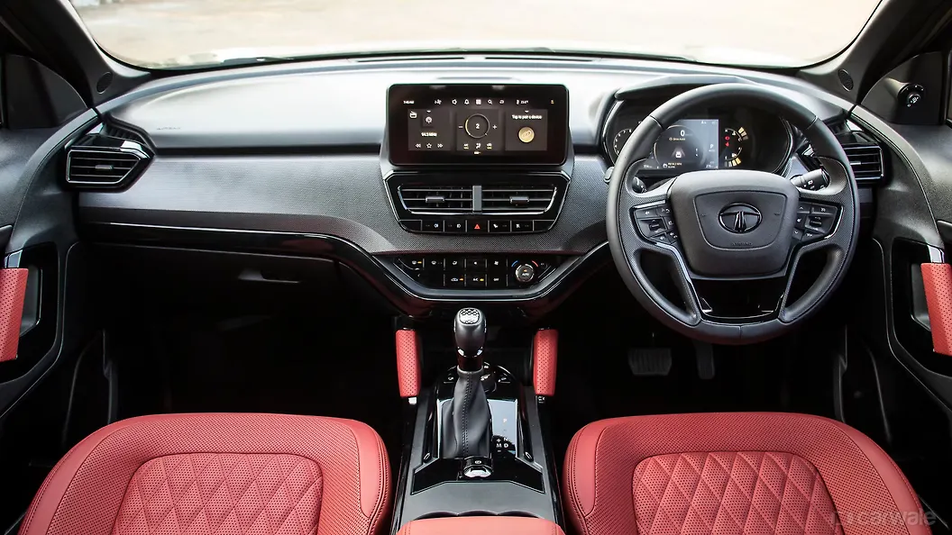 Safari Dashboard Image, Safari Photos in India - CarWale