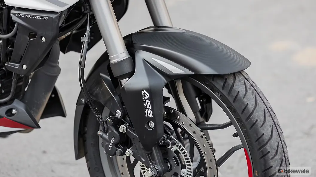 Bajaj Pulsar NS160 Front Turn Indicators Image – BikeWale