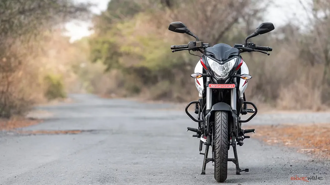 Bajaj Pulsar NS160 Front View Image – BikeWale