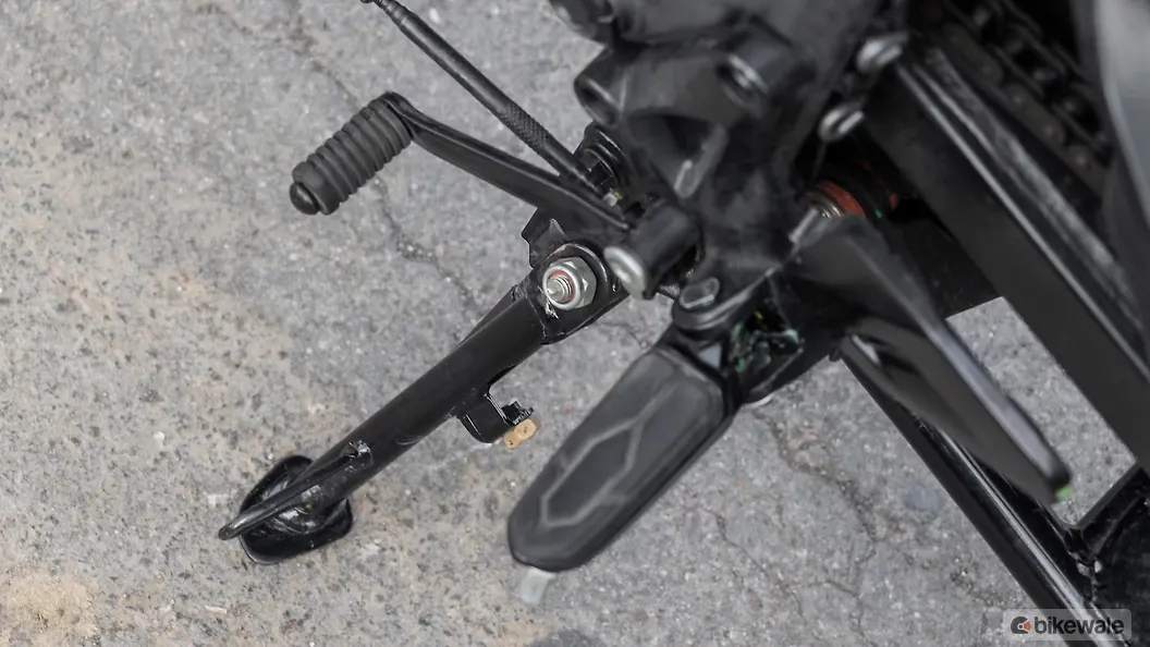 Bajaj Pulsar NS160 Gear Shift Lever Image – BikeWale