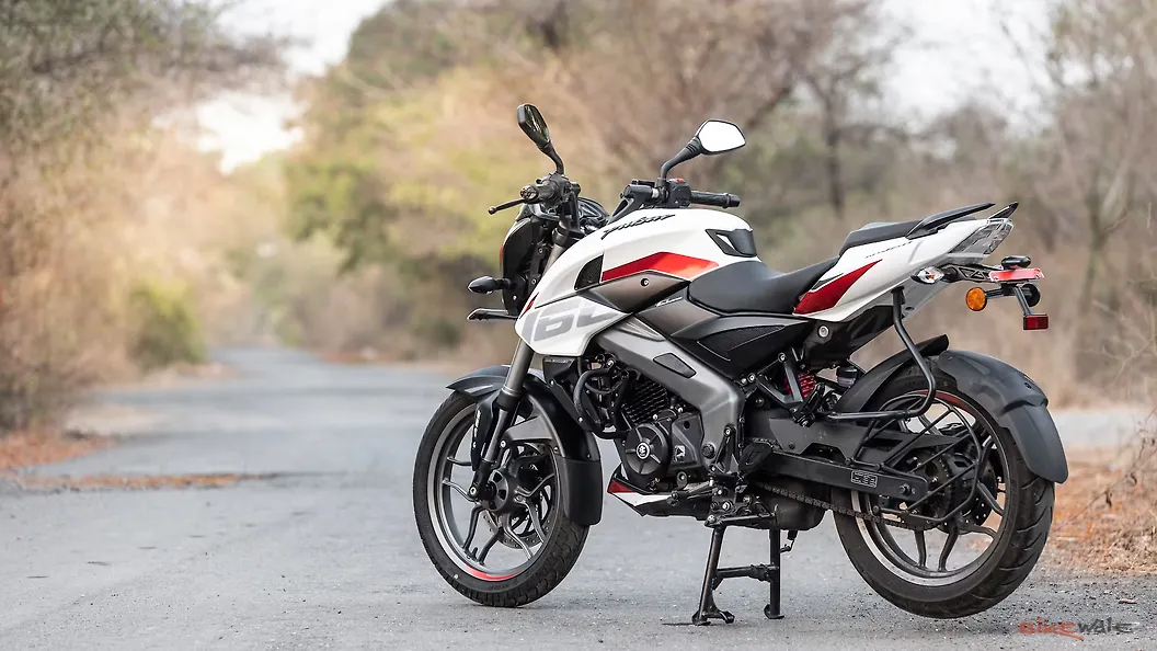 Images of Bajaj Pulsar NS160 | Photos of Pulsar NS160 - BikeWale