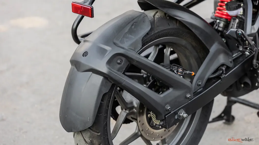 Bajaj Pulsar NS160 Rear Alloy Wheel Image – BikeWale