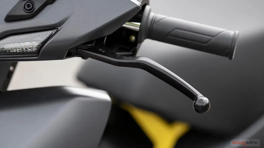 Ather 450S Front Brake Lever Image – BikeWale