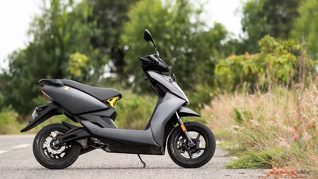Ather 450S Right Side View Image – BikeWale