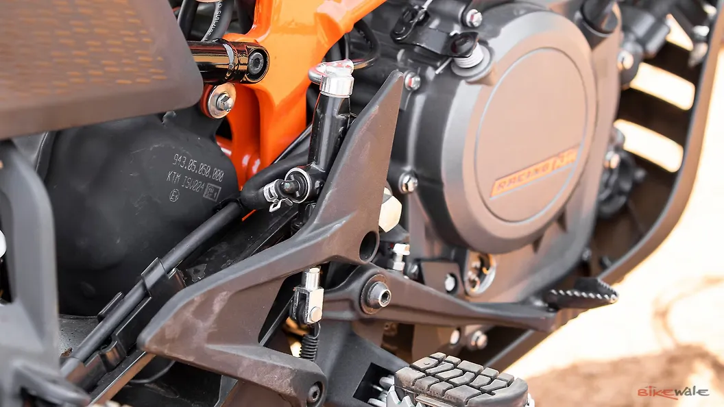 KTM 390 Adventure Engine Cowl Image – BikeWale
