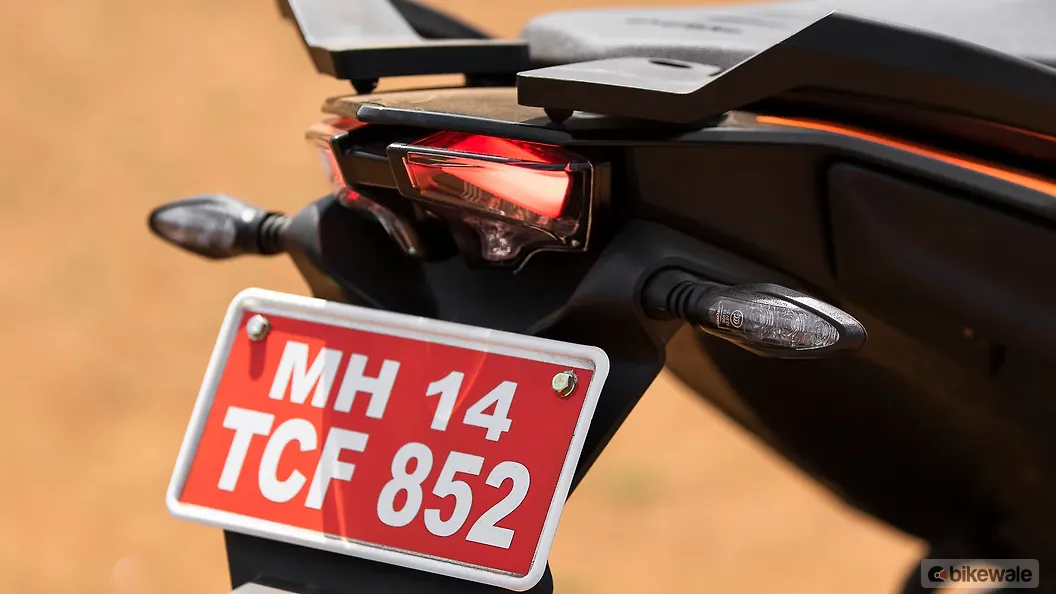 KTM 390 Adventure [2024] Tail Light Image – BikeWale