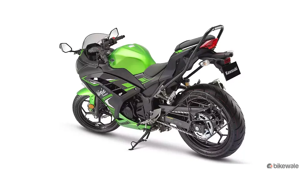 Kawasaki Ninja 300 [2024] Left Rear Three Quarter Image – BikeWale