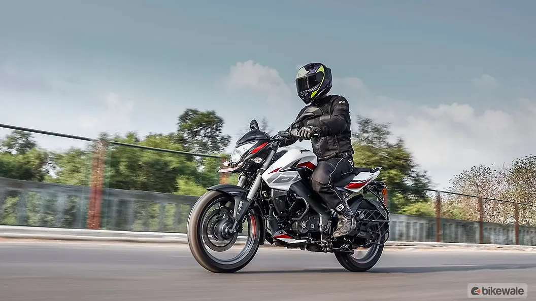 Bajaj Pulsar NS160 Front View Image – BikeWale
