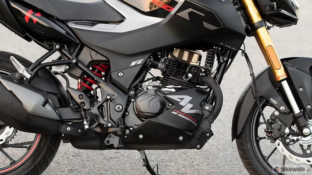 Hero Xtreme 160R 4V Engine From Right Image – BikeWale
