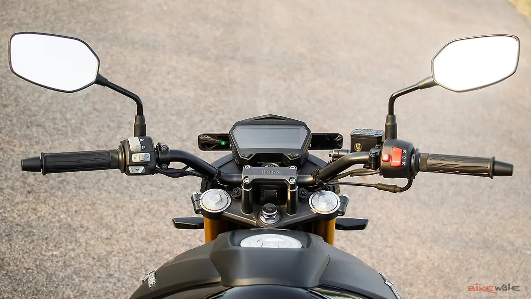 Hero Xtreme 160R 4V Left Side Multifunction Switchgear Image – BikeWale