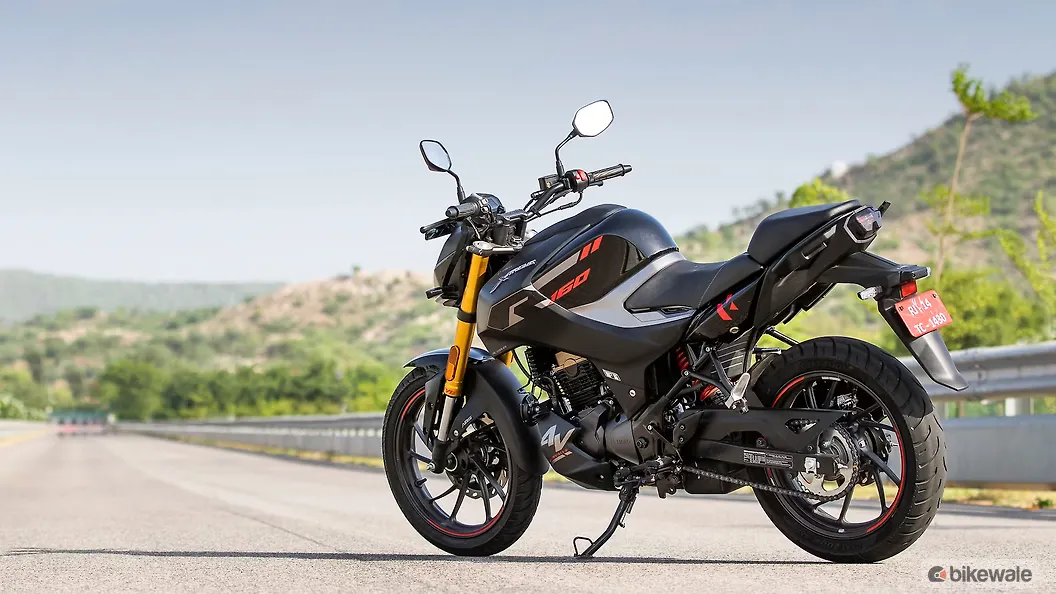 Hero Xtreme 160R 4V Right Side View Image – BikeWale