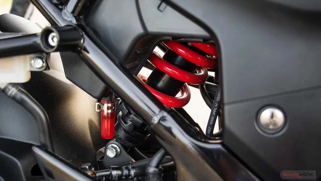 Hero Xtreme 160R 4V Mono Shock Absorber Image – BikeWale