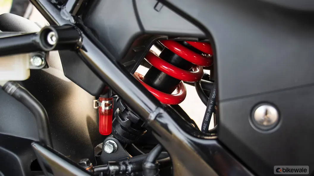 Hero Xtreme 160R 4V Closed Fuel Lid Image – BikeWale