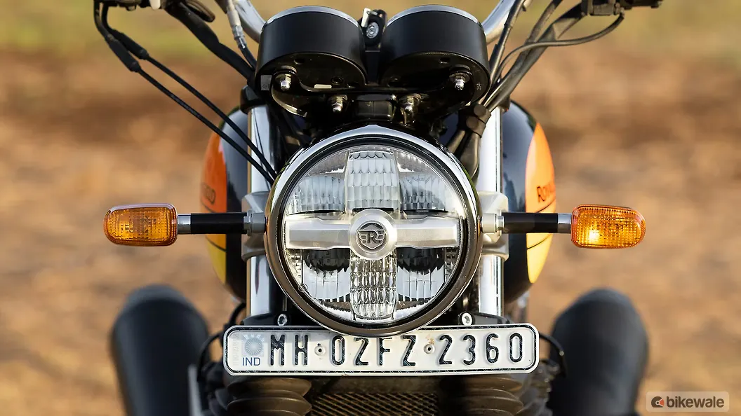 Royal Enfield Interceptor 650 Head Light Image – BikeWale