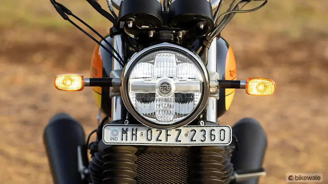 Royal Enfield Interceptor 650 Head Light Image – BikeWale
