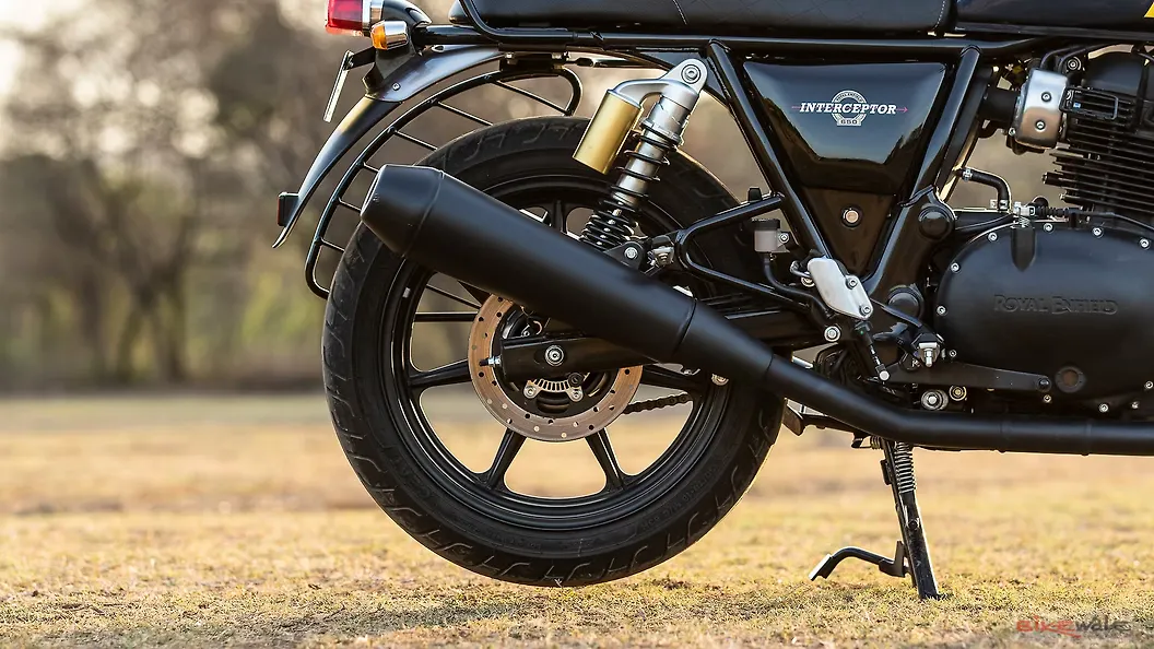 Royal Enfield Interceptor 650 Silencer/Muffler Image – BikeWale