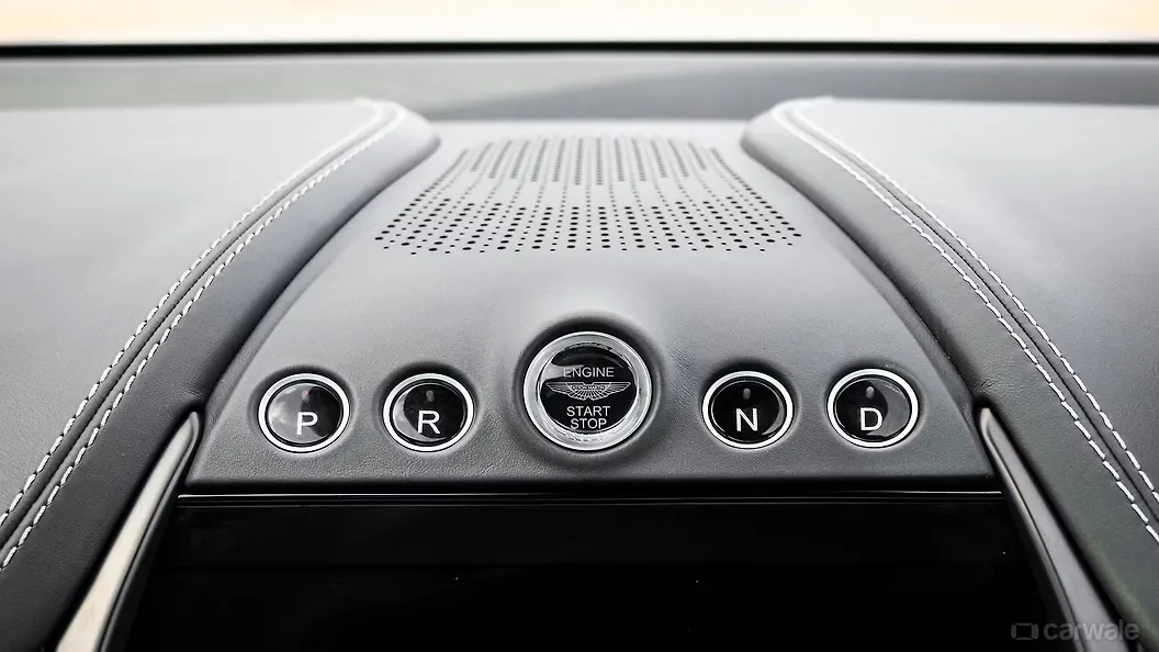 DBX Rear Seats Image, DBX Photos in India - CarWale