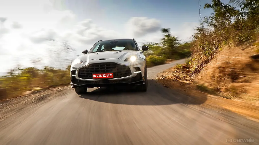 DBX Front View Image, DBX Photos in India - CarWale