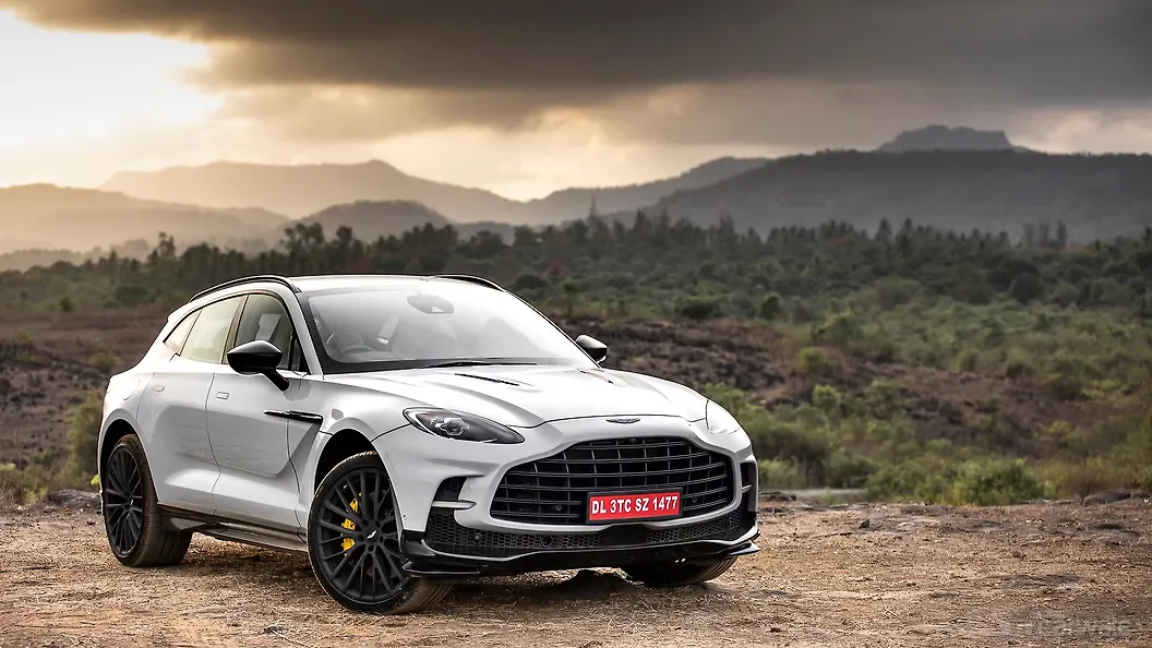 DBX Front View Image, DBX Photos in India - CarWale