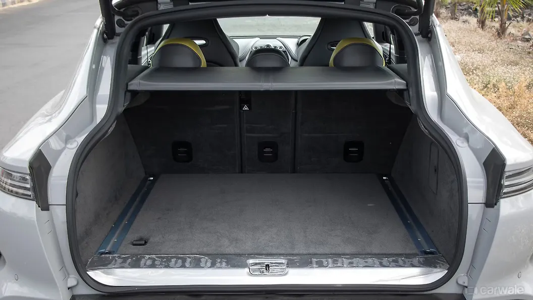 DBX Rear Logo Image, DBX Photos in India - CarWale