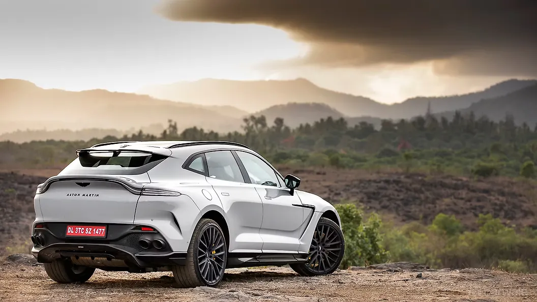 DBX Rear View Image, DBX Photos in India - CarWale