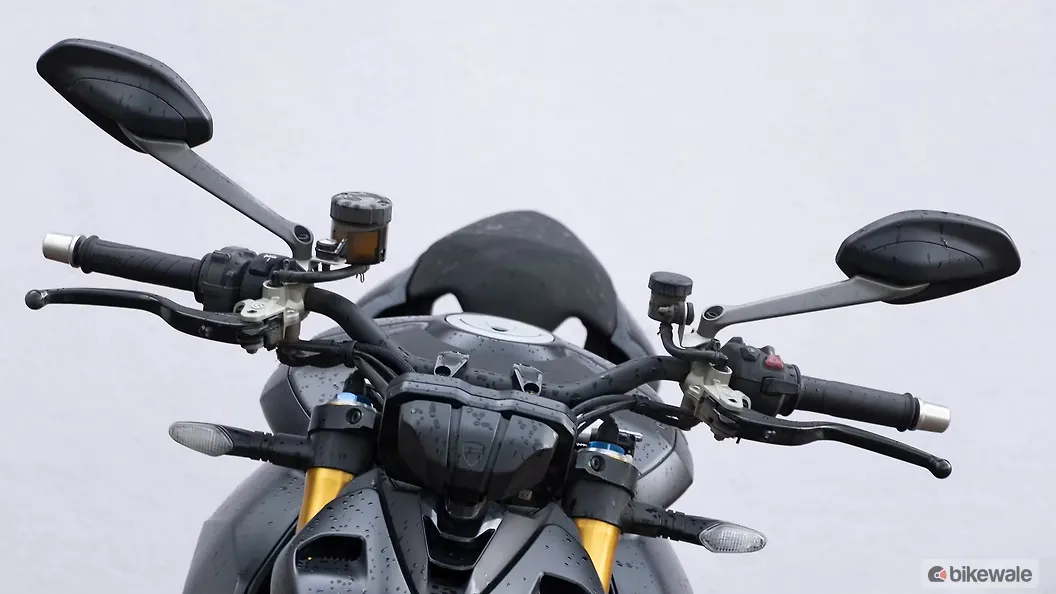 Ducati Streetfighter V4 Front Fairing Image – BikeWale