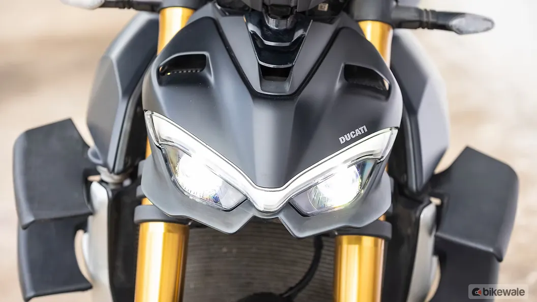 Images of Ducati Streetfighter V4 | Photos of Streetfighter V4 - BikeWale