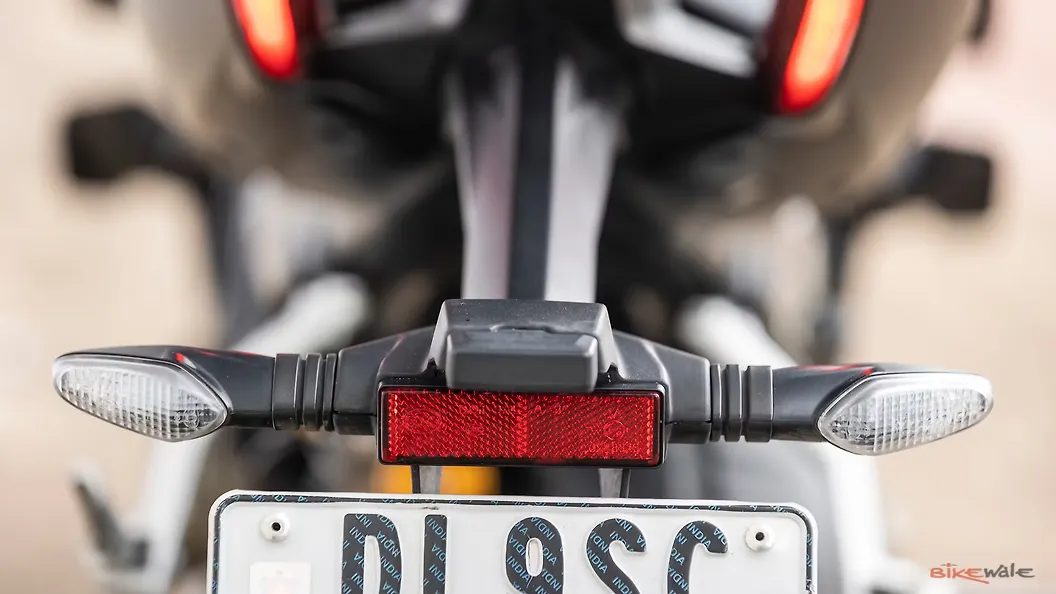 Ducati Streetfighter V4 Rear Reflex Reflector Image – BikeWale