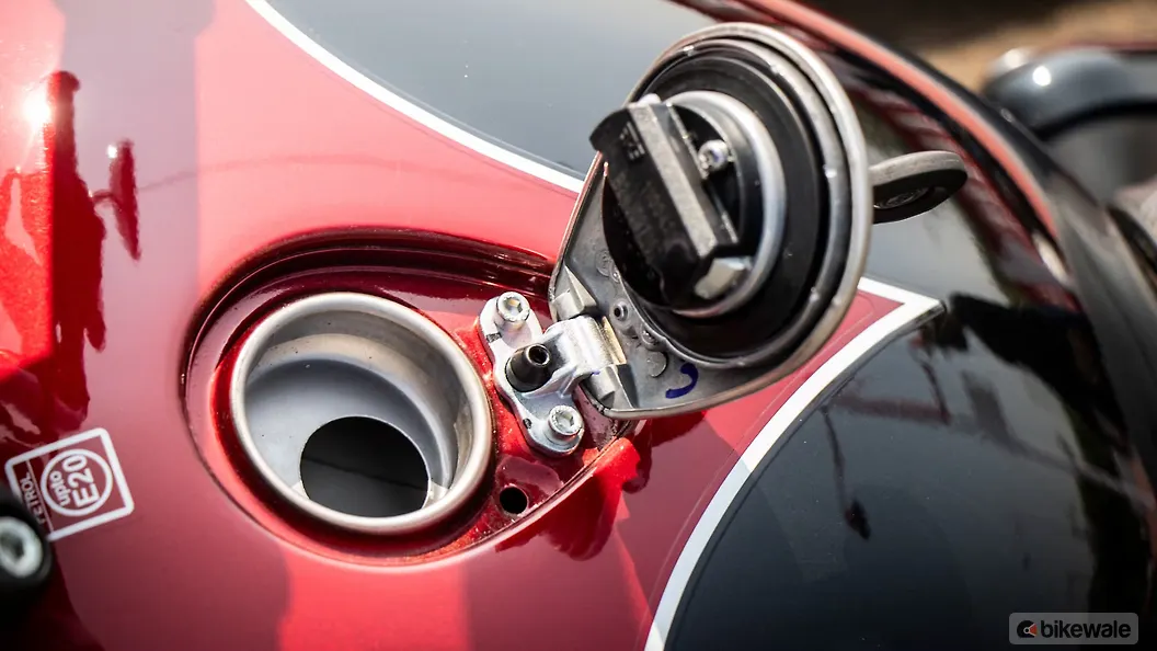 Royal Enfield Goan Classic 350 Fuel Tank Image – BikeWale