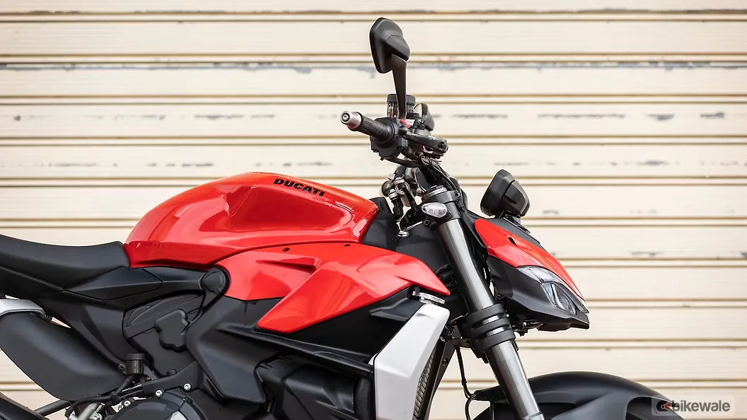 Ducati Streetfighter V2 Fuel Tank Image – BikeWale