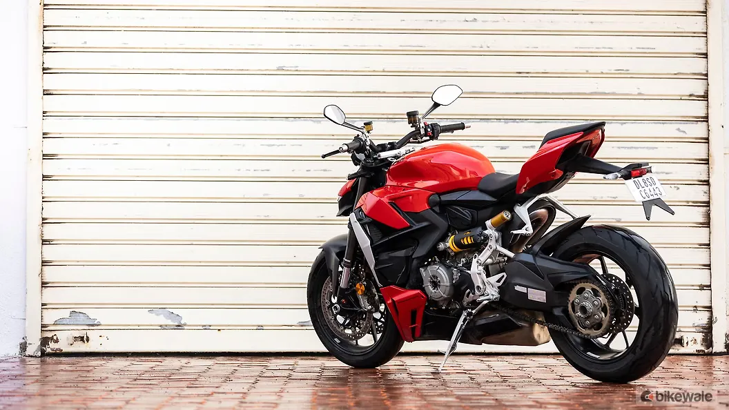 Ducati Streetfighter V2 Right Side View Image – BikeWale