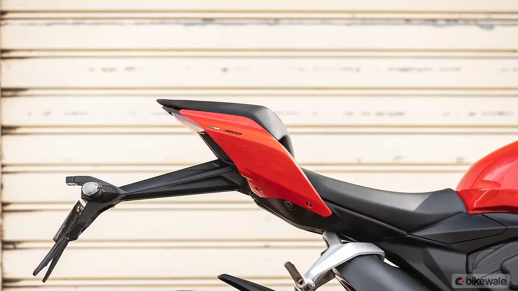 Ducati Streetfighter V2 Tail Light Image – BikeWale