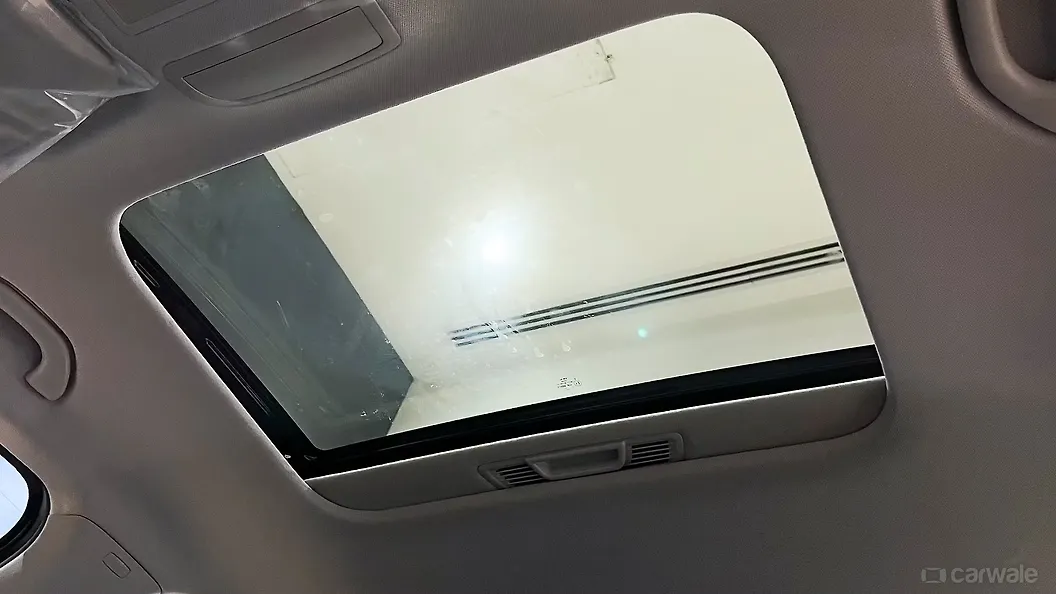 Skoda Kushaq Sunroof - CarWale