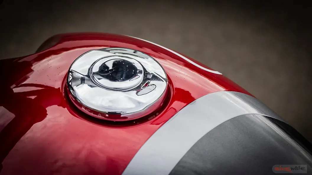 Triumph Speed 400 Fuel Tank Image – BikeWale