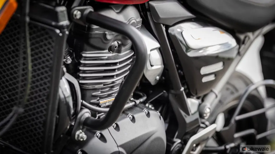Triumph Speed 400 Engine Crash Guard Image – BikeWale