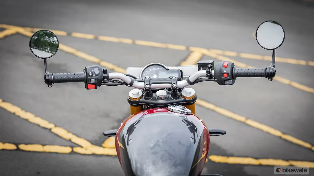 Triumph Speed 400 Handle Bar Image – BikeWale