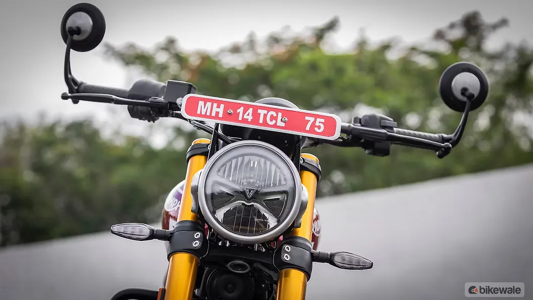 Triumph Speed 400 Front Turn Indicators Image – BikeWale