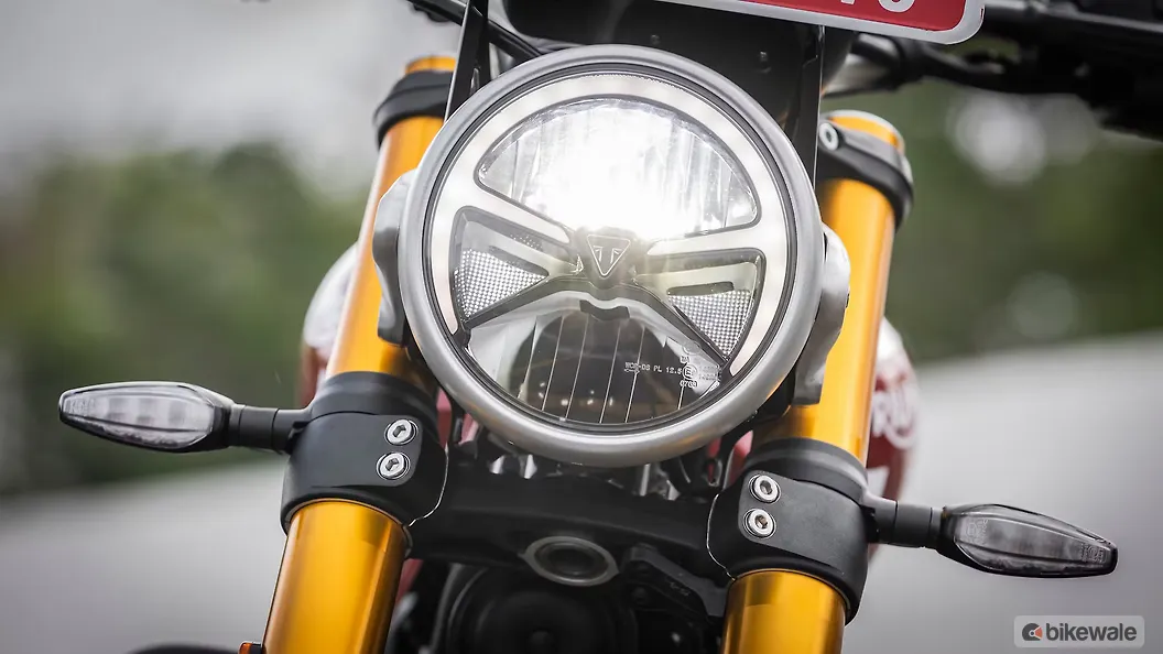 Triumph Speed 400 Side Stand Image – BikeWale