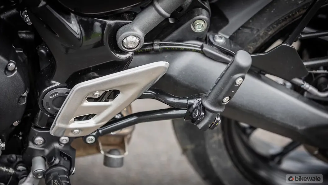 Triumph Speed 400 Gear Shift Lever Image – BikeWale