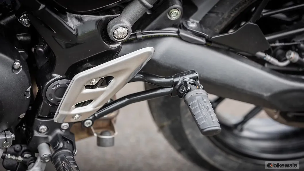 Triumph Speed 400 Gear Shift Lever Image – BikeWale