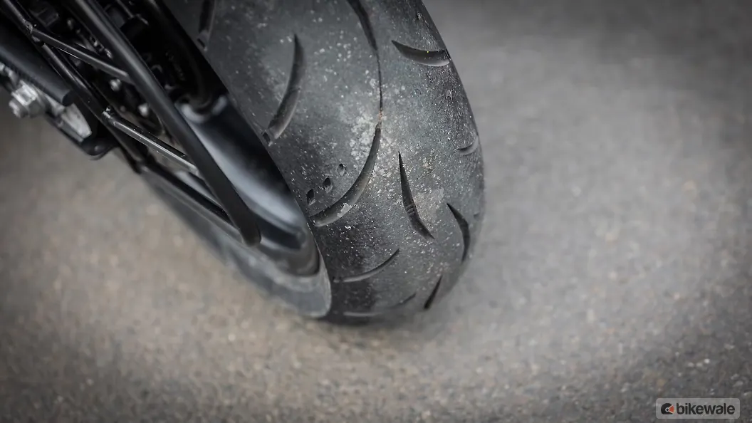 Triumph Speed 400 Drive Chain and Sprocket Image – BikeWale