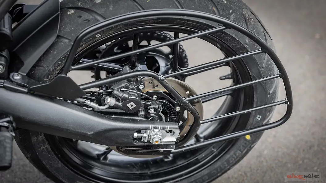 Triumph Speed 400 Saree Guard Image – BikeWale