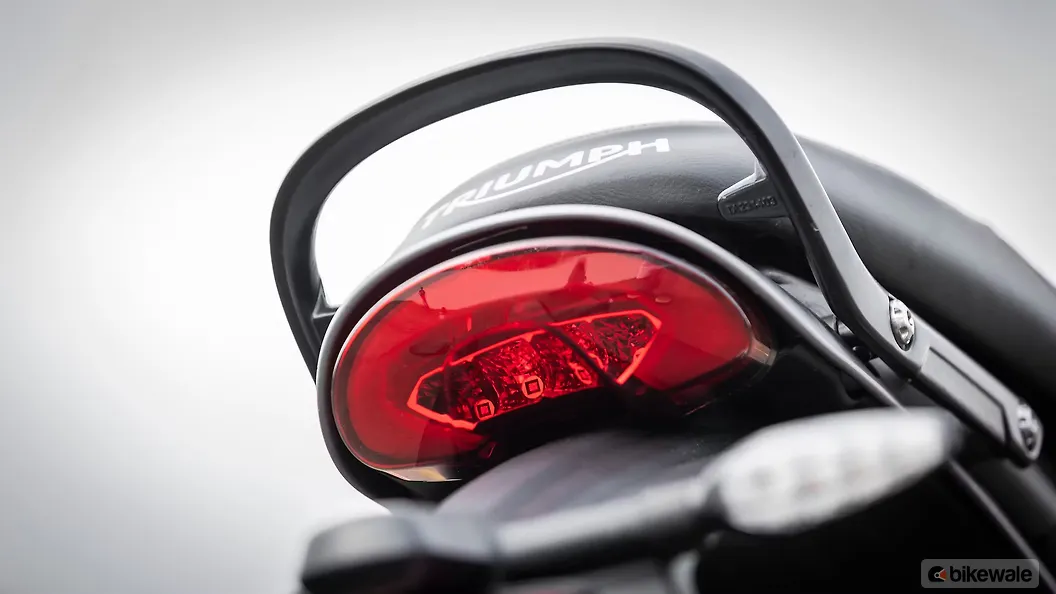 Triumph Speed 400 Saree Guard Image – BikeWale