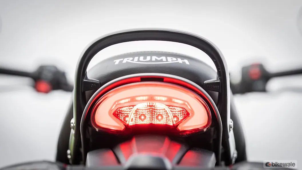 Triumph Speed 400 Saree Guard Image – BikeWale