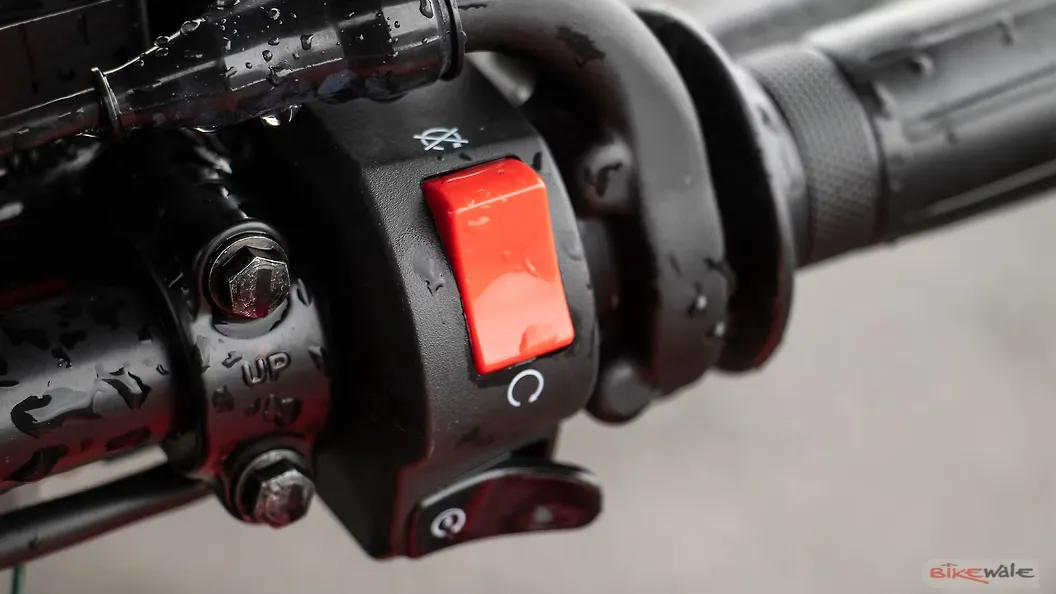 Yamaha FZS Fi V4 Emergency Off Switch/Kill Switch Image – BikeWale